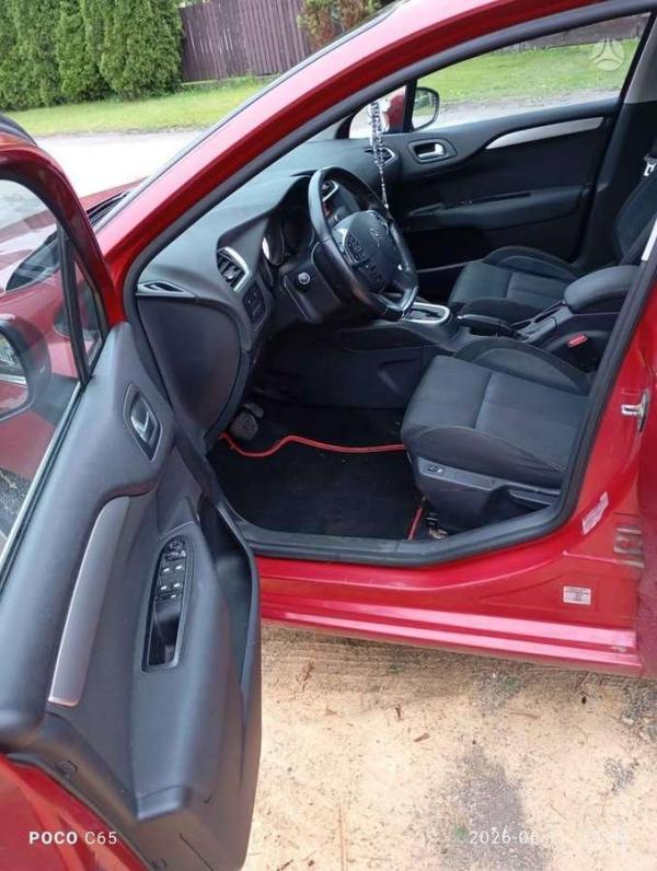 Red Citroen C4 2013 in Siauliai, with an engine capacity of 1.60 L and mileage of 185 thousand km for 3900 €, photo 3 on AUTOMOTO.COM.LV