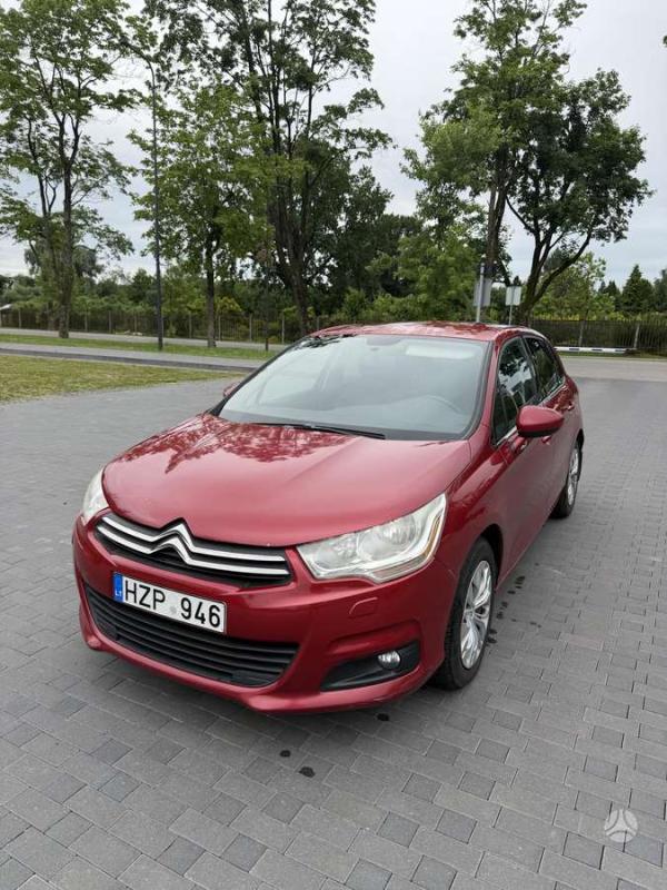 Sarkans Citroen C4 2013 Kauņa, ar dzinēja tilpumu 1.56 L un nobraukumu 245 tūkst. km par 1899 €, foto 3 vietnē AUTOMOTO.COM.LV