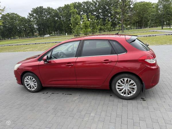 Sarkans Citroen C4 2013 Kauņa, ar dzinēja tilpumu 1.56 L un nobraukumu 235 tūkst. km par 1850 €, foto 6 vietnē AUTOMOTO.COM.LV