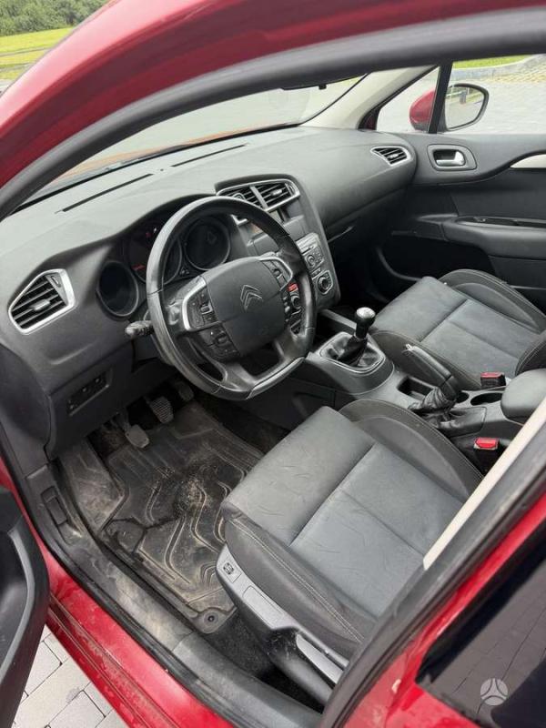 Sarkans Citroen C4 2013 Kauņa, ar dzinēja tilpumu 1.56 L un nobraukumu 235 tūkst. km par 1850 €, foto 8 vietnē AUTOMOTO.COM.LV