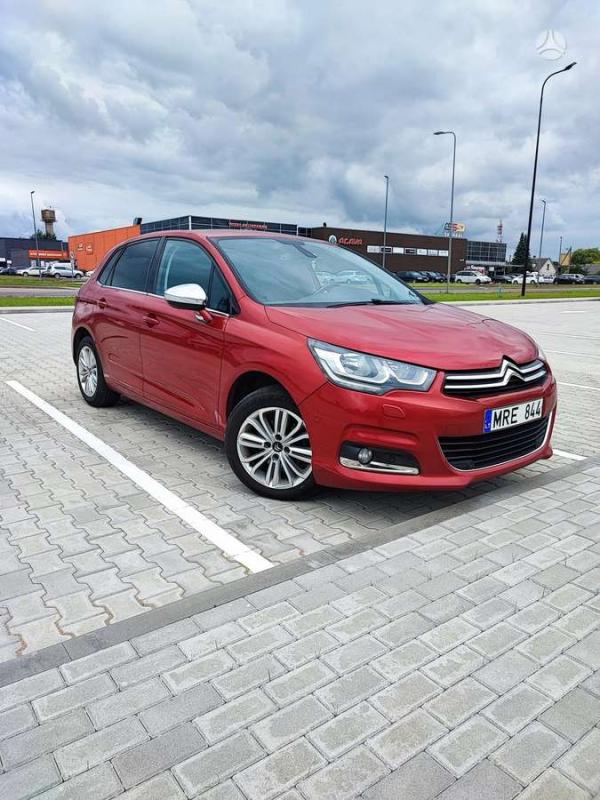 Sarkans Citroen C4 2015 Tauragė, ar dzinēja tilpumu 1.56 L un nobraukumu 272 tūkst. km par 5000 €, foto 1 vietnē AUTOMOTO.COM.LV
