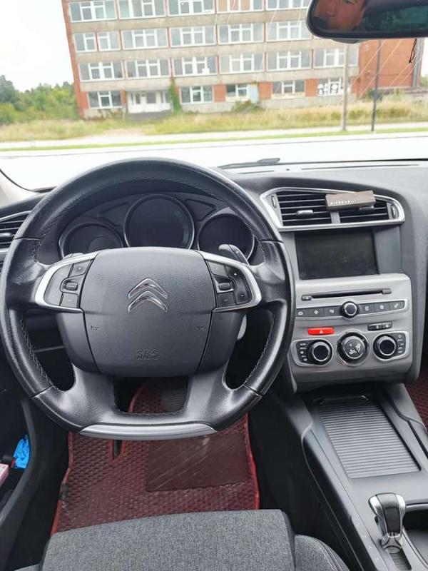 Sarkans Citroen C4 2015 Tauragė, ar dzinēja tilpumu 1.56 L un nobraukumu 272 tūkst. km par 5000 €, foto 6 vietnē AUTOMOTO.COM.LV