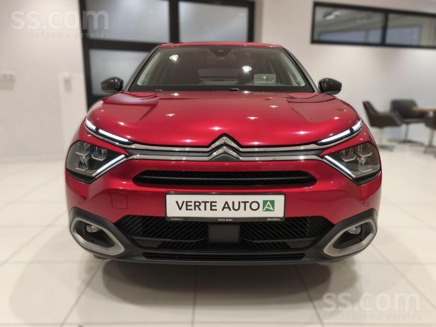 Red Citroen C4 2021 in Riga, with an engine capacity of 1.50 L and mileage of 76 thousand km for 15990 €, photo 2 on AUTOMOTO.COM.LV
