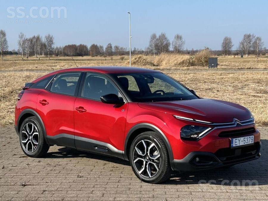 Красный Ситроен С4 2021 в Рига, объемом двигателя 1.60 л и пробегом 65 тыс. км за 17990 €, фото 1 на AUTOMOTO.COM.LV