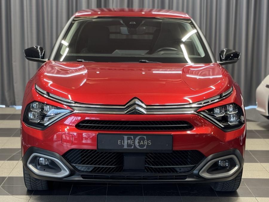 Red Citroen C4 2021 in Riga, with an engine capacity of 0.00 L and mileage of 103 thousand km for 19990 €, photo 1 on AUTOMOTO.COM.LV