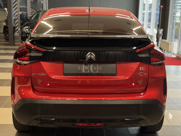 Red Citroen C4 2021 in Riga, with an engine capacity of 0.00 L and mileage of 103 thousand km for 19990 €, photo 4 on AUTOMOTO.COM.LV