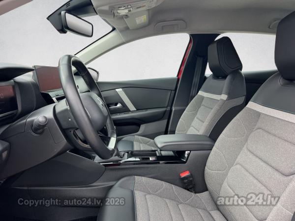 Sarkans Citroen C4 2021 Tallina, ar dzinēja tilpumu 1.20 L un nobraukumu 74 tūkst. km par 12900 €, foto 9 vietnē AUTOMOTO.COM.LV