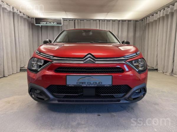Red Citroen C4 2021 in Riga, with an engine capacity of 1.60 L and mileage of 147 thousand km for 14990 €, photo 2 on AUTOMOTO.COM.LV