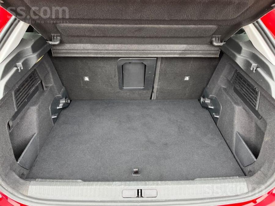 Red Citroen C4 2022 in Riga, with an engine capacity of 1.50 L and mileage of 59 thousand km for 16490 €, photo 11 on AUTOMOTO.COM.LV