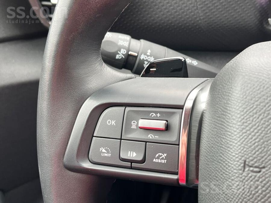 Red Citroen C4 2022 in Riga, with an engine capacity of 1.50 L and mileage of 59 thousand km for 16490 €, photo 17 on AUTOMOTO.COM.LV