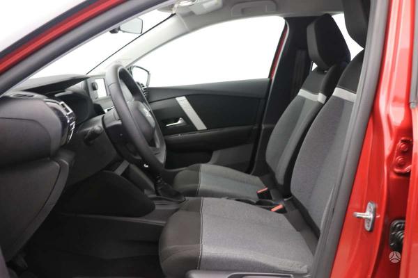Red Citroen C4 2022 in Vilnius, with an engine capacity of 1.20 L and mileage of 75 thousand km for 9400 €, photo 7 on AUTOMOTO.COM.LV