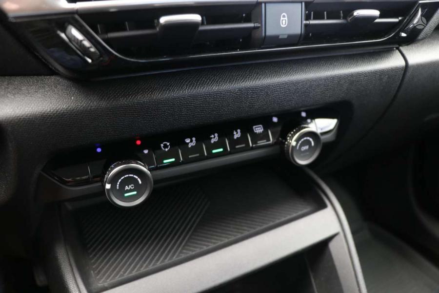 Sarkans Citroen C4 2022 Viļņa, ar dzinēja tilpumu 1.20 L un nobraukumu 75 tūkst. km par 9400 €, foto 18 vietnē AUTOMOTO.COM.LV