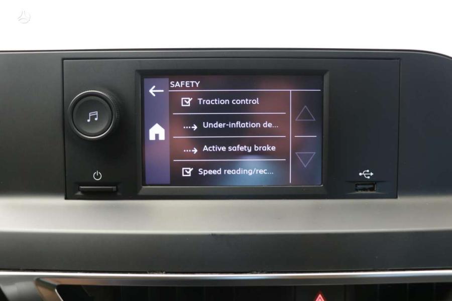 Sarkans Citroen C4 2022 Viļņa, ar dzinēja tilpumu 1.20 L un nobraukumu 75 tūkst. km par 9400 €, foto 20 vietnē AUTOMOTO.COM.LV