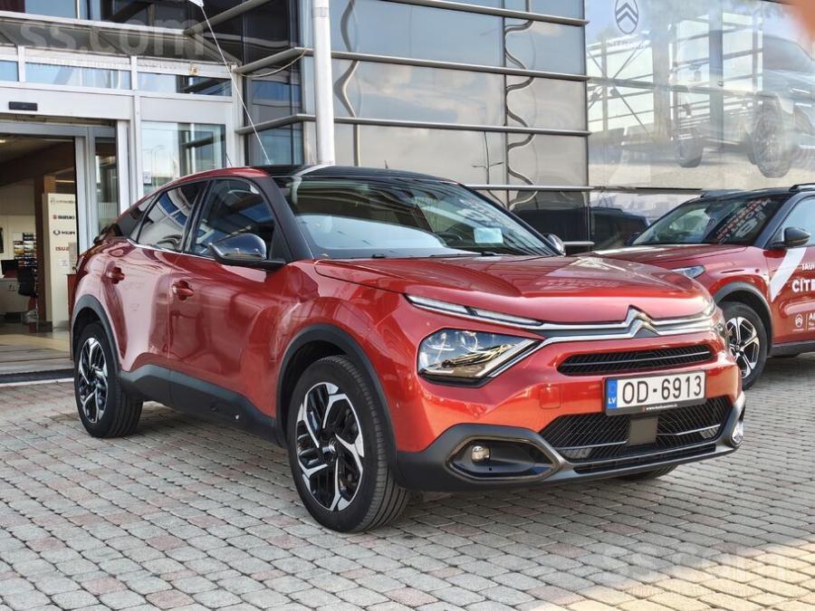 Red Citroen C4 2022 in Riga, with an engine capacity of 1.50 L and mileage of 63 thousand km for 16900 €, photo 4 on AUTOMOTO.COM.LV