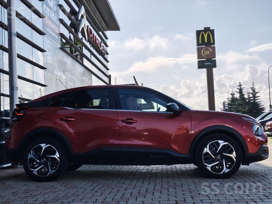 Red Citroen C4 2022 in Riga, with an engine capacity of 1.50 L and mileage of 63 thousand km for 16900 €, photo 5 on AUTOMOTO.COM.LV