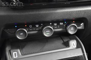 Sarkans Citroen C4 2022 Rīga, ar dzinēja tilpumu 1.20 L un nobraukumu 66 tūkst. km par 15490 €, foto 20 vietnē AUTOMOTO.COM.LV