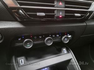 Красный Ситроен С4 2023 в Таллин, объемом двигателя 1.20 л и пробегом 88 тыс. км за 15900 €, фото 12 на AUTOMOTO.COM.LV