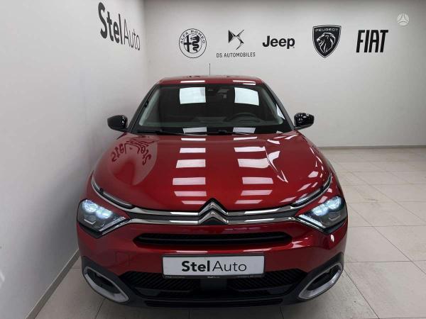 Red Citroen C4 2023 in Vilnius, with an engine capacity of 1.20 L and mileage of 49 thousand km for 17490 €, photo 3 on AUTOMOTO.COM.LV