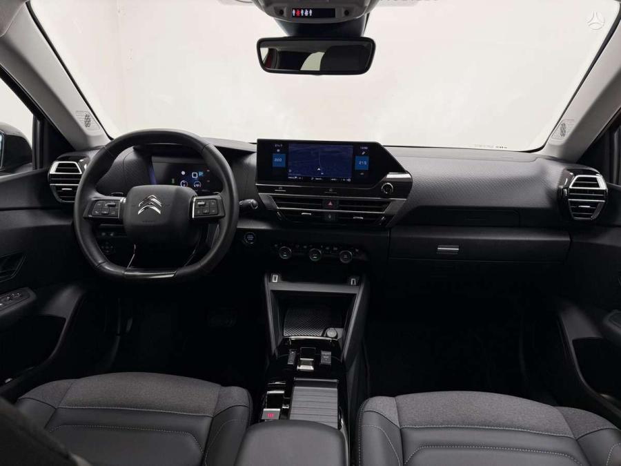 Red Citroen C4 2023 in Vilnius, with an engine capacity of 1.20 L and mileage of 49 thousand km for 17490 €, photo 34 on AUTOMOTO.COM.LV