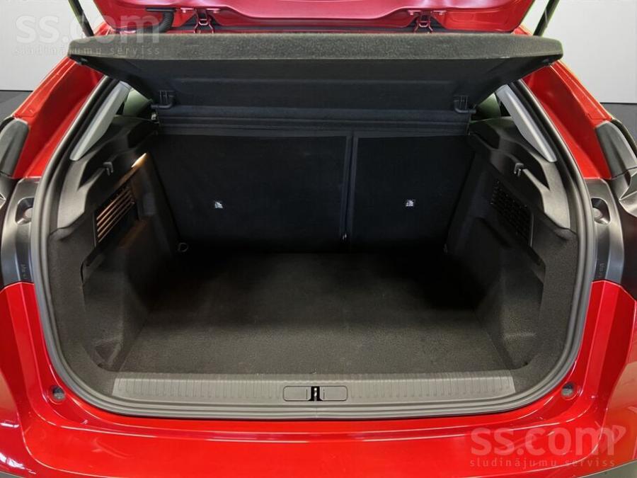 Sarkans Citroen C4 2023 Rīga, ar dzinēja tilpumu 1.20 L un nobraukumu 86 tūkst. km par 13990 €, foto 21 vietnē AUTOMOTO.COM.LV