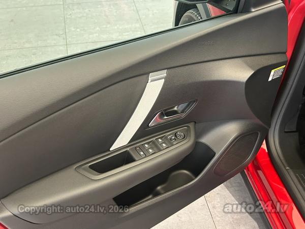 Sarkans Citroen C4 2025 Tallina, ar dzinēja tilpumu 1.20 L un nobraukumu 3 tūkst. km par 26900 €, foto 8 vietnē AUTOMOTO.COM.LV