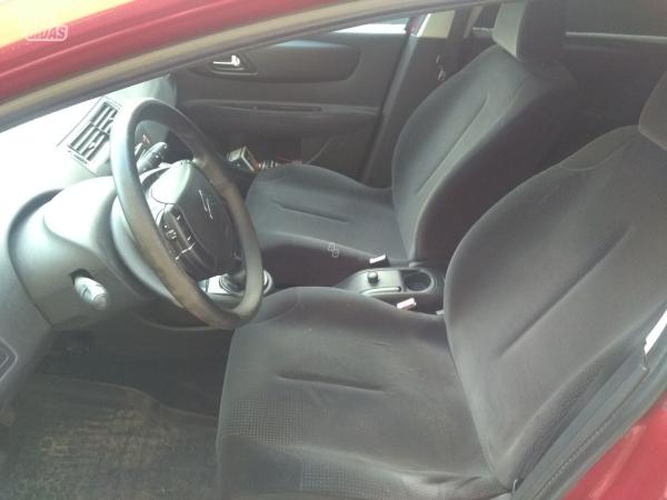 Red Citroen C4 2008 in Vilkaviskis, with an engine capacity of 1.60 L and mileage of 115 thousand km for 1950 €, photo 9 on AUTOMOTO.COM.LV