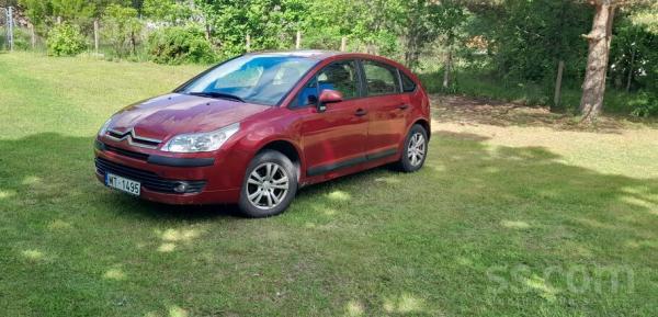 Red Citroen C4 2008 in Talsi, with an engine capacity of 1.60 L and mileage of 352 thousand km for 998 €, photo 2 on AUTOMOTO.COM.LV
