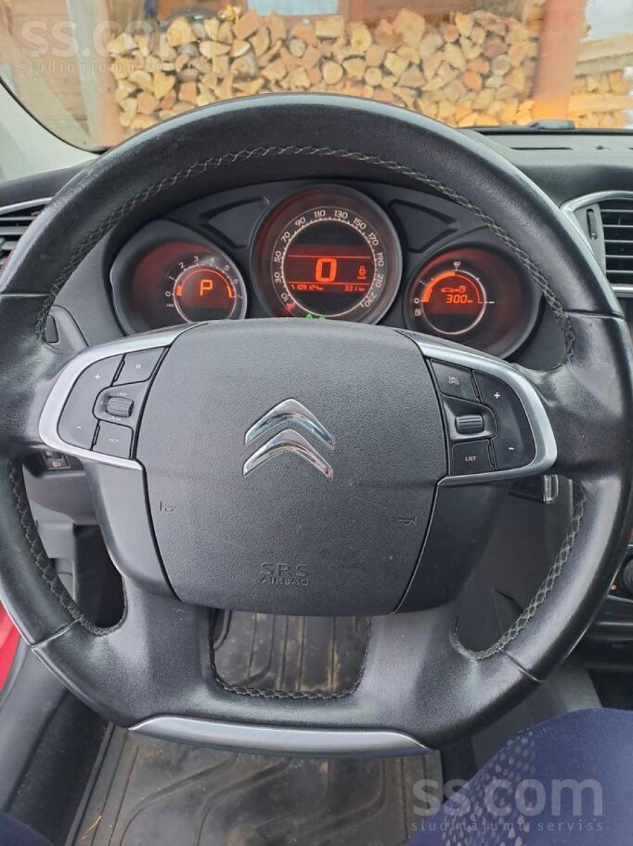 Sarkans Citroen C4 2013 Madona, ar dzinēja tilpumu 1.60 L un nobraukumu 109 tūkst. km par 4900 €, foto 4 vietnē AUTOMOTO.COM.LV