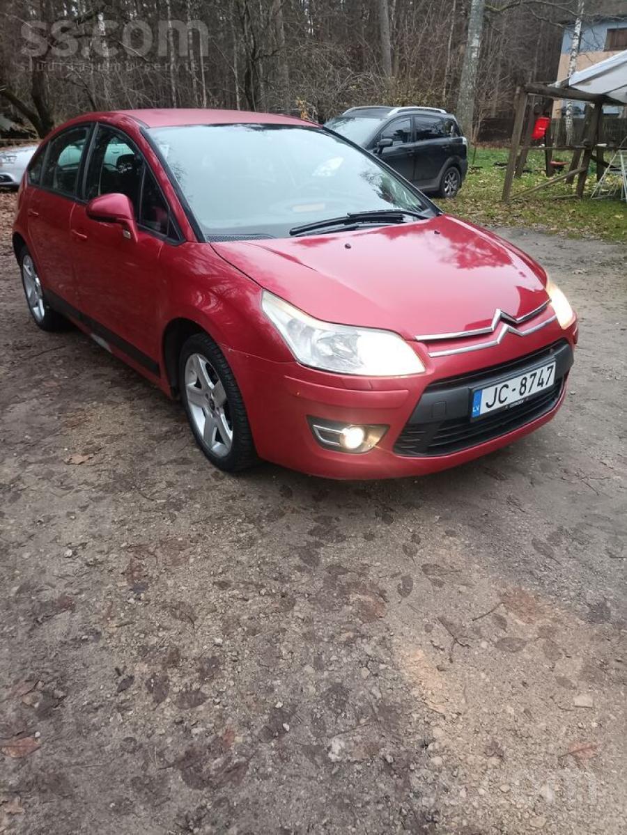 Red Citroen C4 2009 in Riga, with an engine capacity of 1.60 L and mileage of 0 thousand km for 1360 €, photo 3 on AUTOMOTO.COM.LV