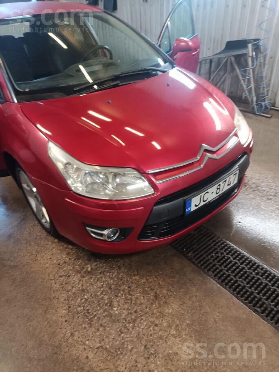 Red Citroen C4 2009 in Riga, with an engine capacity of 1.60 L and mileage of 0 thousand km for 1360 €, photo 4 on AUTOMOTO.COM.LV