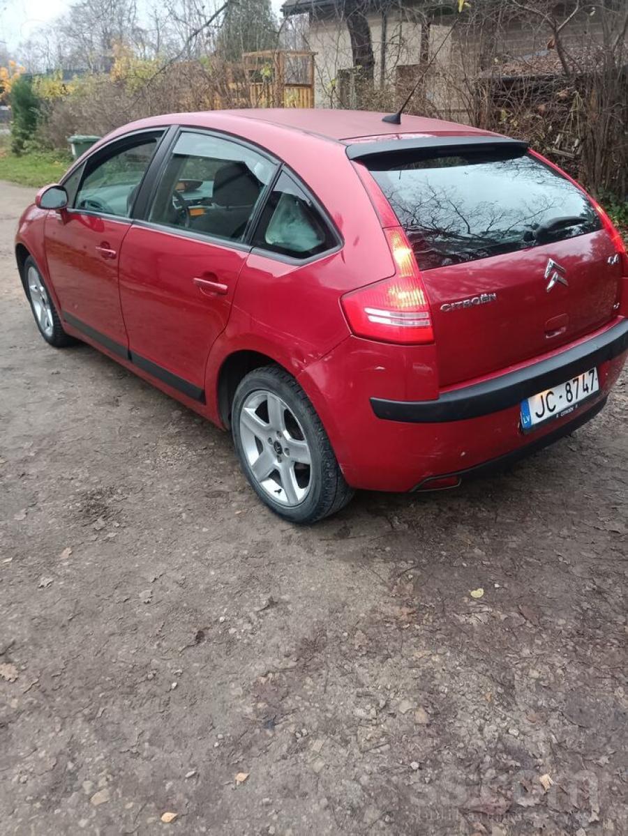 Red Citroen C4 2009 in Riga, with an engine capacity of 1.60 L and mileage of 0 thousand km for 1360 €, photo 7 on AUTOMOTO.COM.LV