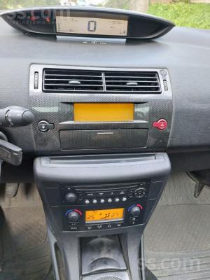 Violets Citroen C4 2006 Rīga, ar dzinēja tilpumu 1.60 L un nobraukumu 293 tūkst. km par 790 €, foto 7 vietnē AUTOMOTO.COM.LV