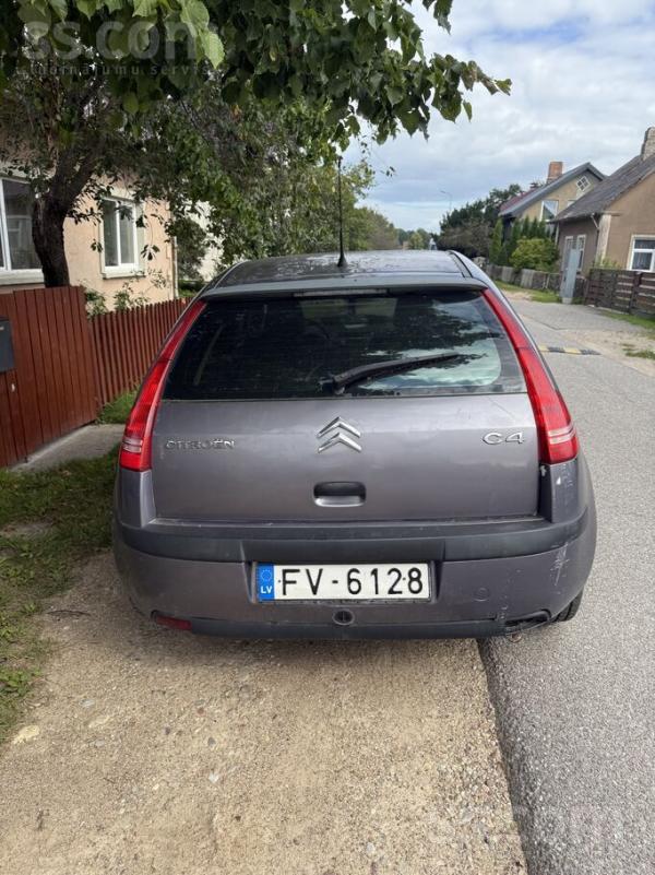 Violets Citroen C4 2006 Liepāja, ar dzinēja tilpumu 1.60 L un nobraukumu 340 tūkst. km par 480 €, foto 4 vietnē AUTOMOTO.COM.LV