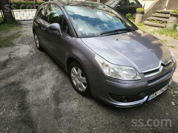 Violet Citroen C4 2007 in Riga, with an engine capacity of 1.60 L and mileage of 129 thousand km for 1000 €, photo 1 on AUTOMOTO.COM.LV