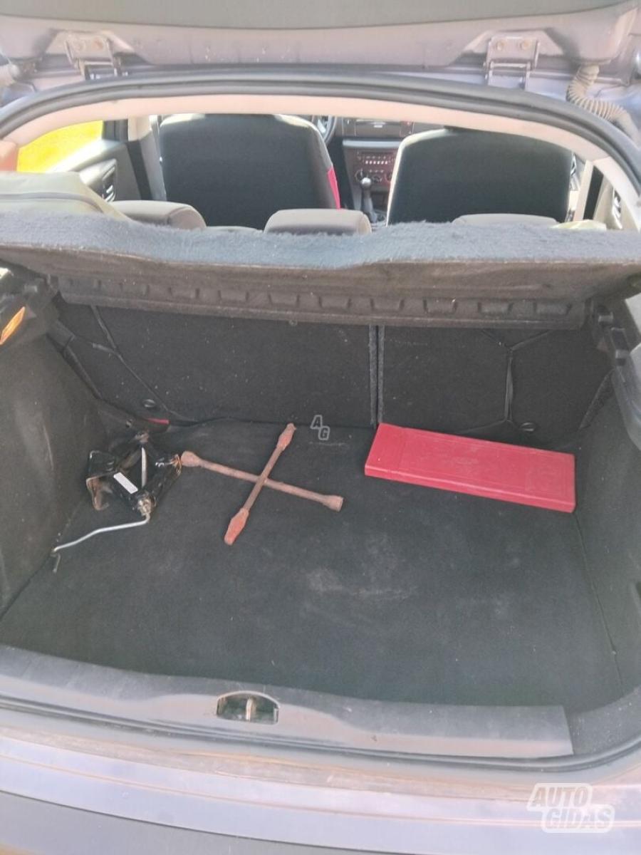 Violets Citroen C4 2008 Mažeikiai, ar dzinēja tilpumu 1.60 L un nobraukumu 295 tūkst. km par 1300 €, foto 11 vietnē AUTOMOTO.COM.LV