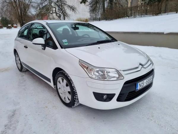 White Citroen C4 2008 in Jekabpils, with an engine capacity of 1.40 L and mileage of 169 thousand km for 2850 €, photo 4 on AUTOMOTO.COM.LV