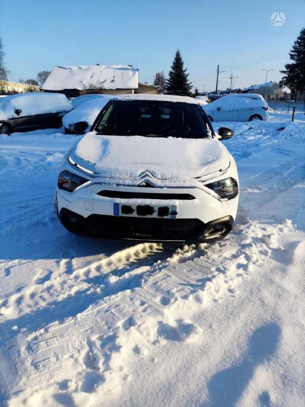 White Citroen C4 2021 in Taurage, with an engine capacity of 1.50 L and mileage of 273 thousand km for 9650 €, photo 2 on AUTOMOTO.COM.LV