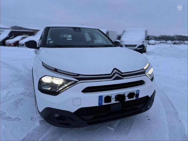 White Citroen C4 2021 in Taurage, with an engine capacity of 1.50 L and mileage of 273 thousand km for 9600 €, photo 6 on AUTOMOTO.COM.LV