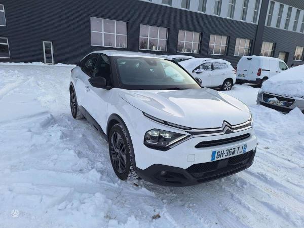 Balts Citroen C4 2022 Tauragė, ar dzinēja tilpumu 1.50 L un nobraukumu 155 tūkst. km par 8500 €, foto 4 vietnē AUTOMOTO.COM.LV