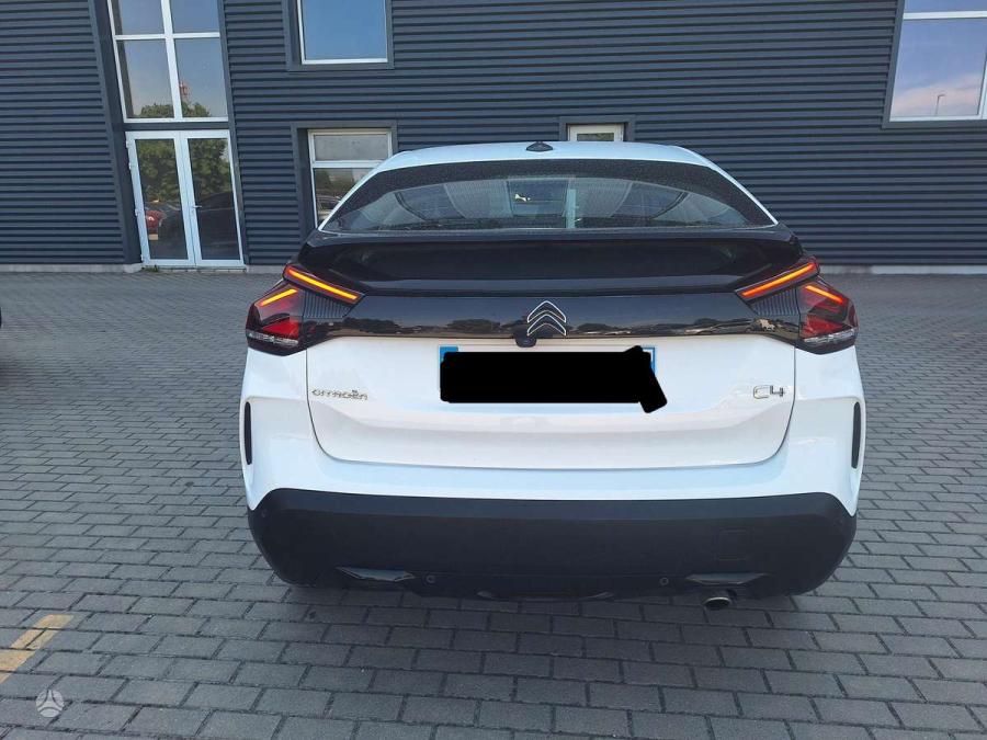 Balts Citroen C4 2022 Tauragė, ar dzinēja tilpumu 1.50 L un nobraukumu 180 tūkst. km par 8700 €, foto 6 vietnē AUTOMOTO.COM.LV