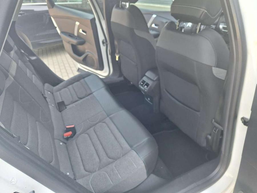 Balts Citroen C4 2022 Tauragė, ar dzinēja tilpumu 1.50 L un nobraukumu 180 tūkst. km par 8700 €, foto 20 vietnē AUTOMOTO.COM.LV