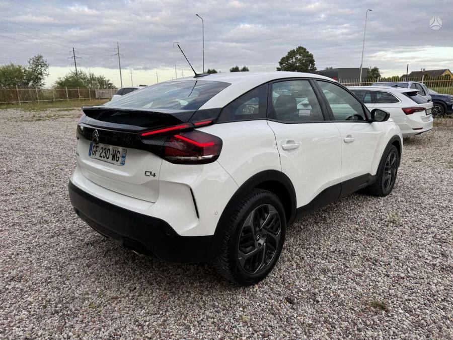 Balts Citroen C4 2022 Marijampole, ar dzinēja tilpumu 1.50 L un nobraukumu 198 tūkst. km par 11737 €, foto 5 vietnē AUTOMOTO.COM.LV