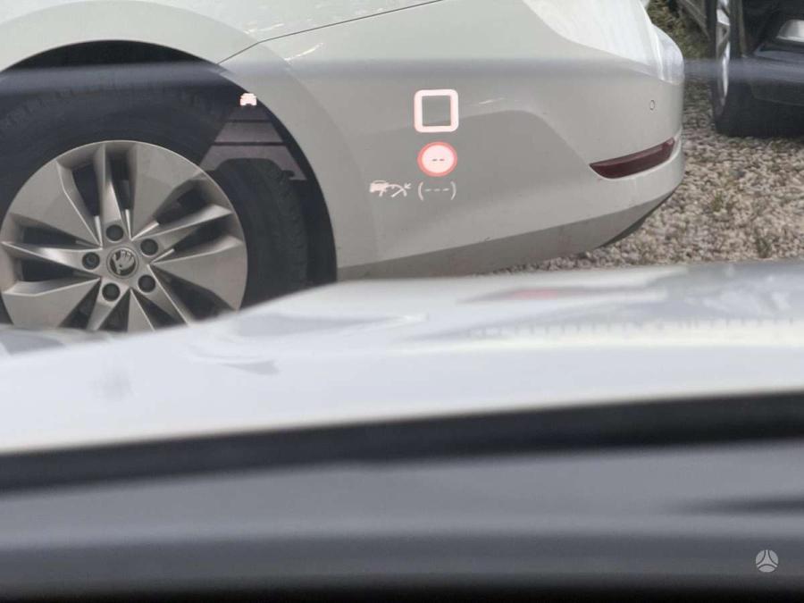 Balts Citroen C4 2022 Marijampole, ar dzinēja tilpumu 1.50 L un nobraukumu 198 tūkst. km par 11737 €, foto 18 vietnē AUTOMOTO.COM.LV