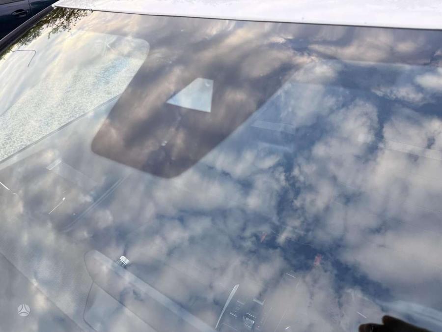 Balts Citroen C4 2022 Marijampole, ar dzinēja tilpumu 1.50 L un nobraukumu 198 tūkst. km par 11737 €, foto 24 vietnē AUTOMOTO.COM.LV