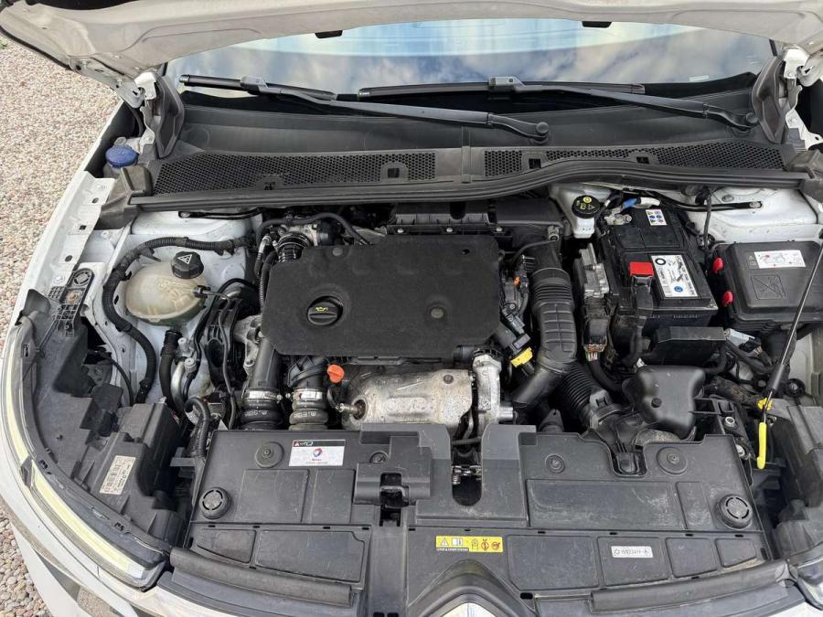 Balts Citroen C4 2022 Marijampole, ar dzinēja tilpumu 1.50 L un nobraukumu 198 tūkst. km par 11737 €, foto 26 vietnē AUTOMOTO.COM.LV