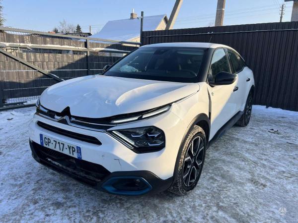 Balts Citroen C4 2023 Kauņa, ar dzinēja tilpumu 0.00 L un nobraukumu 17 tūkst. km par 9800 €, foto 2 vietnē AUTOMOTO.COM.LV