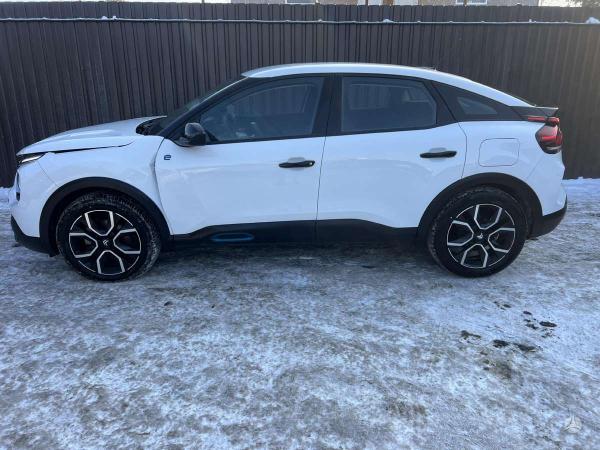 Balts Citroen C4 2023 Kauņa, ar dzinēja tilpumu 0.00 L un nobraukumu 17 tūkst. km par 9800 €, foto 5 vietnē AUTOMOTO.COM.LV