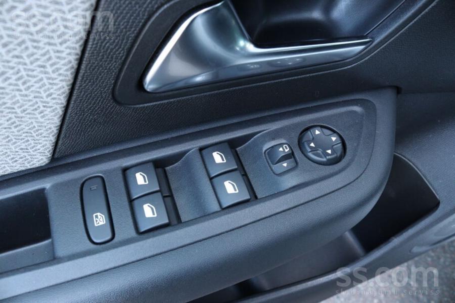 Белый Ситроен С4 2023 в Рига, объемом двигателя 1.20 л и пробегом 21 тыс. км за 17990 €, фото 21 на AUTOMOTO.COM.LV