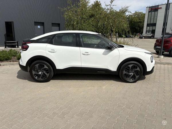 Balts Citroen C4 2023 Kauņa, ar dzinēja tilpumu 1.50 L un nobraukumu 180 tūkst. km par 11300 €, foto 3 vietnē AUTOMOTO.COM.LV