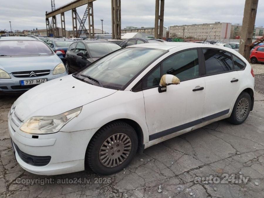 Balts Citroen C4 2007 Tallina, ar dzinēja tilpumu 1.40 L un nobraukumu 186 tūkst. km par 599 €, foto 2 vietnē AUTOMOTO.COM.LV